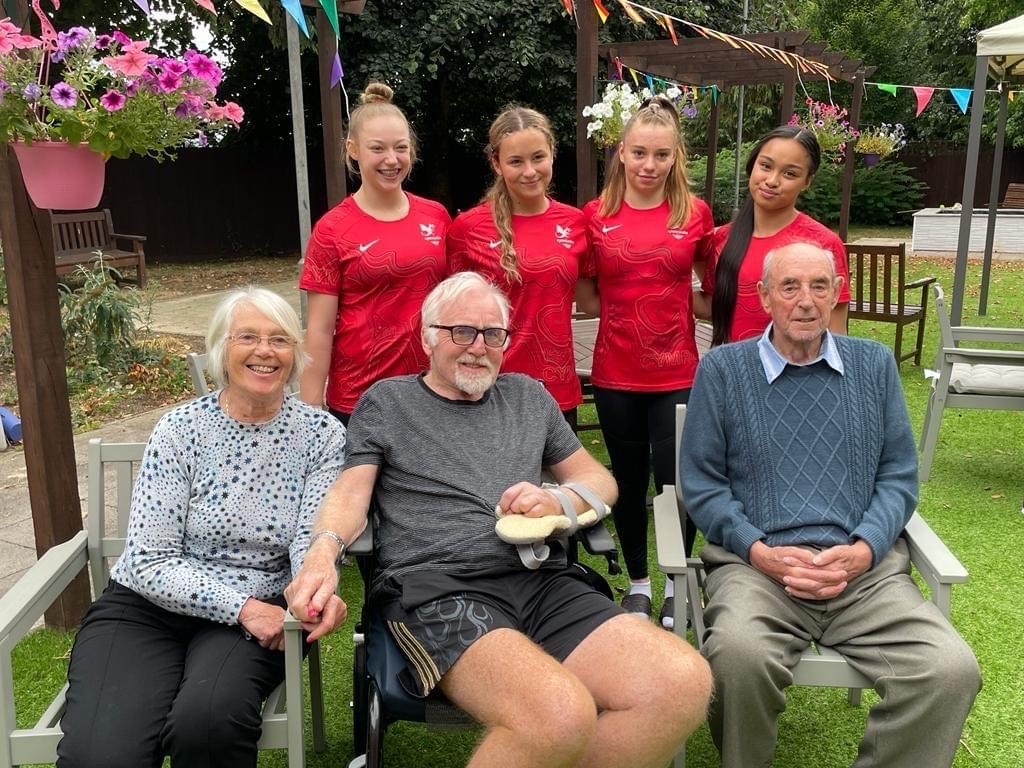 Commonwealth gymnasts pay special visit to Penylan House Nursing Home ...
