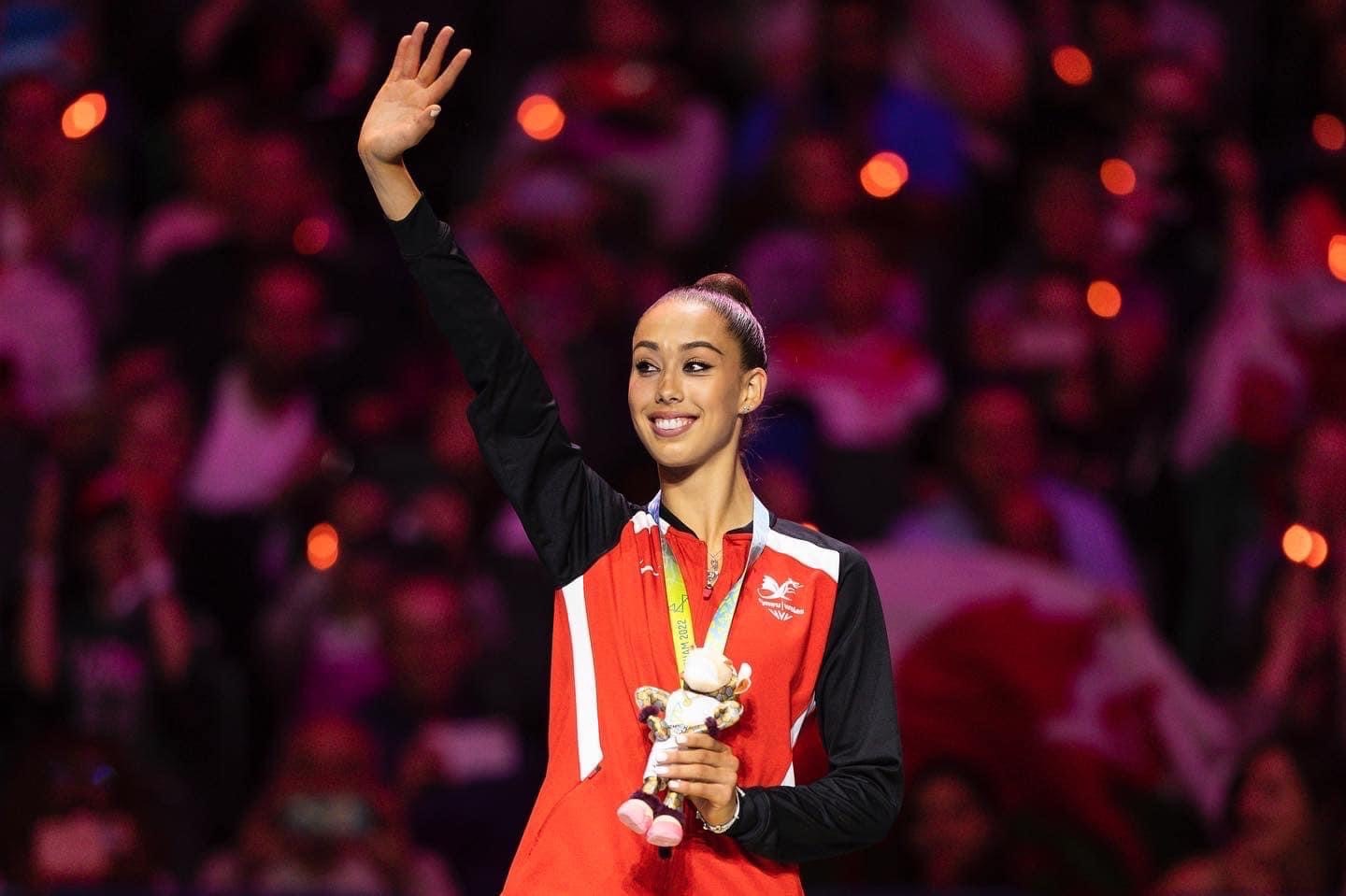 Commonwealth GOLD for Gemma Frizelle in rhythmic hoop final at ...